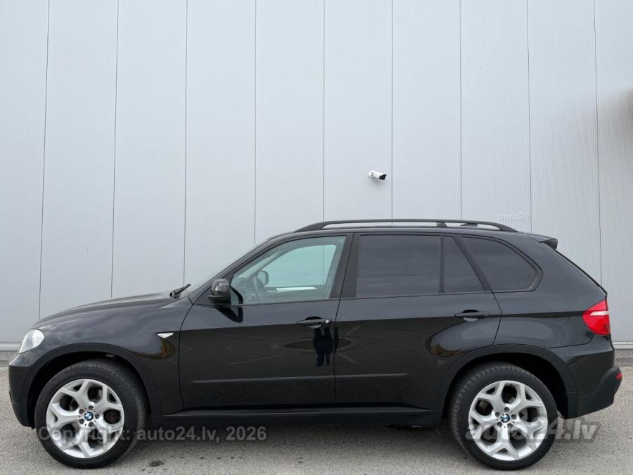 Black BMW X5 2008 in Tartu, with an engine capacity of 3.00 L and mileage of 262 thousand km for 9499 €, photo 4 on AUTOMOTO.COM.LV
