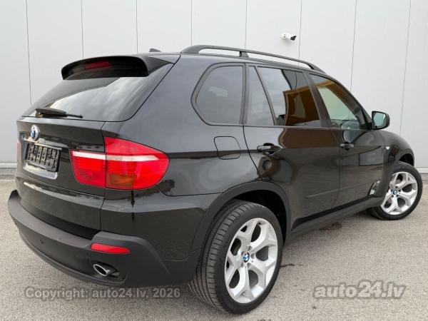 Black BMW X5 2008 in Tartu, with an engine capacity of 3.00 L and mileage of 262 thousand km for 9499 €, photo 5 on AUTOMOTO.COM.LV