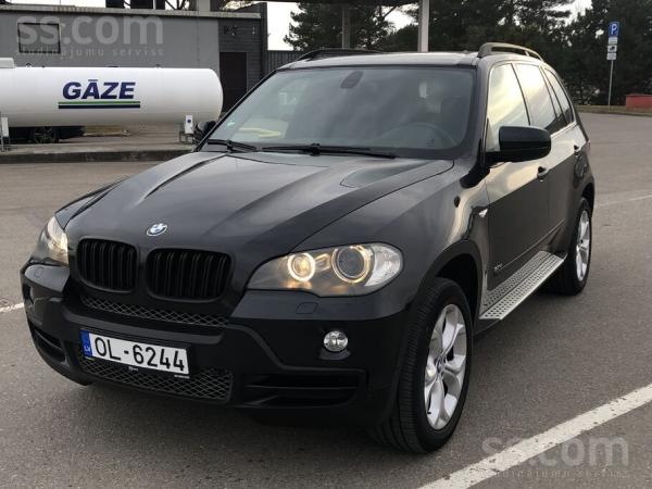 Black BMW X5 2008 in Cesis, with an engine capacity of 3.00 L and mileage of 0 thousand km for 9500 €, photo 1 on AUTOMOTO.COM.LV