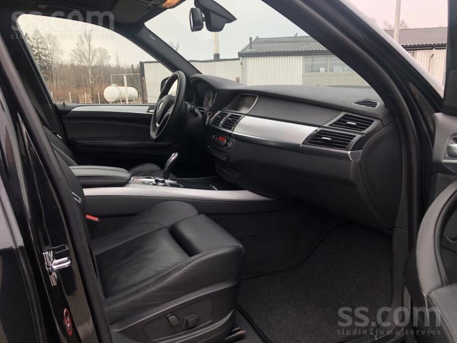 Black BMW X5 2008 in Cesis, with an engine capacity of 3.00 L and mileage of 0 thousand km for 9500 €, photo 7 on AUTOMOTO.COM.LV