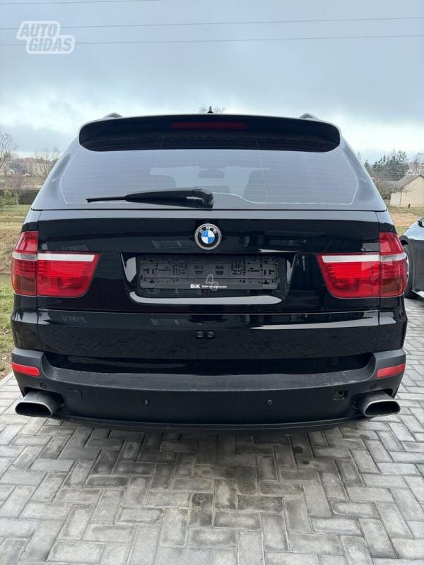 Melns BMW X5 2008 Alīta, ar dzinēja tilpumu 3.00 L un nobraukumu 332 tūkst. km par 8250 €, foto 7 vietnē AUTOMOTO.COM.LV