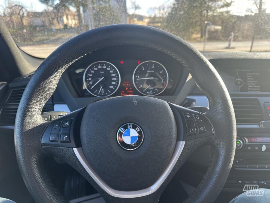 Melns BMW X5 2008 Alīta, ar dzinēja tilpumu 3.00 L un nobraukumu 332 tūkst. km par 8250 €, foto 14 vietnē AUTOMOTO.COM.LV