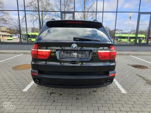 Black BMW X5 2008 in Kaunas, with an engine capacity of 3.00 L and mileage of 290 thousand km for 7900 €, photo 16 on AUTOMOTO.COM.LV
