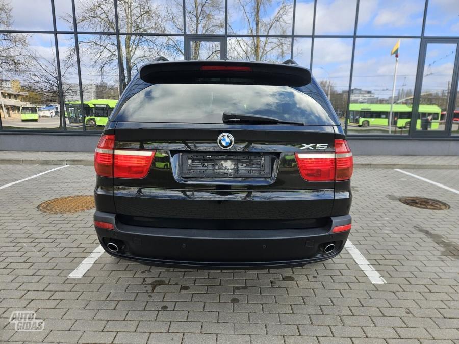 Black BMW X5 2008 in Kaunas, with an engine capacity of 3.00 L and mileage of 290 thousand km for 7900 €, photo 16 on AUTOMOTO.COM.LV
