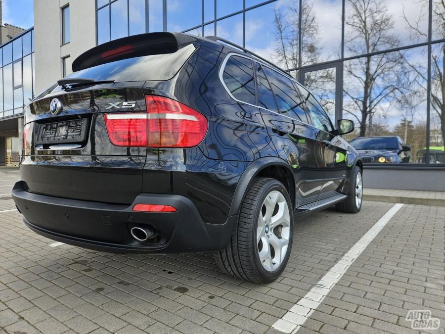 Black BMW X5 2008 in Kaunas, with an engine capacity of 3.00 L and mileage of 290 thousand km for 7900 €, photo 19 on AUTOMOTO.COM.LV