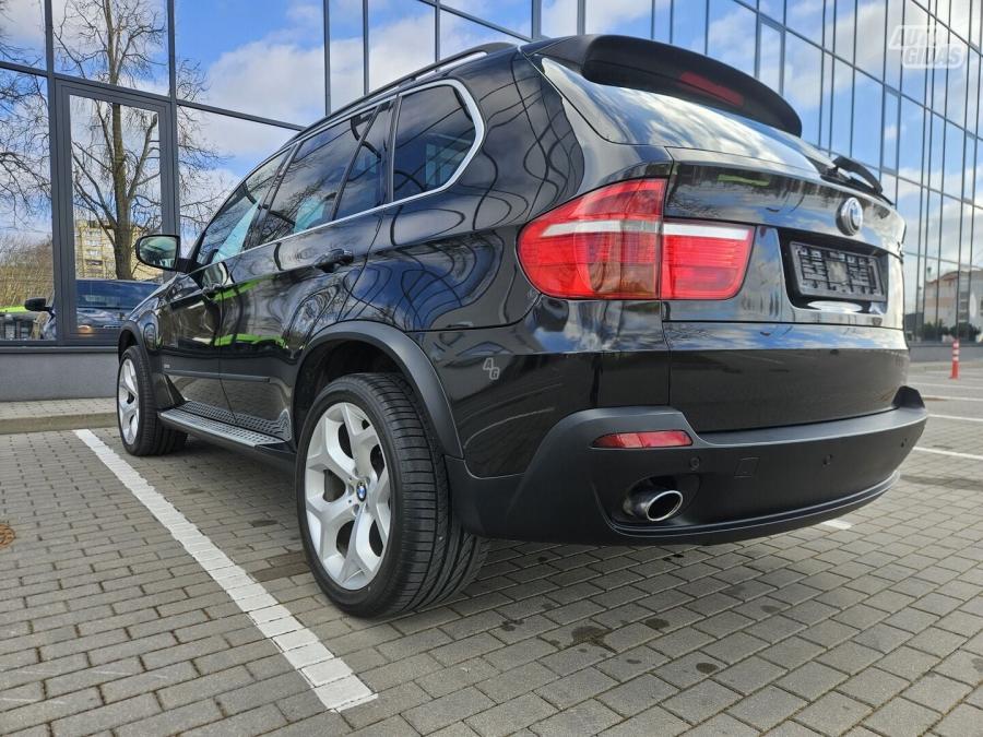 Black BMW X5 2008 in Kaunas, with an engine capacity of 3.00 L and mileage of 290 thousand km for 7900 €, photo 20 on AUTOMOTO.COM.LV