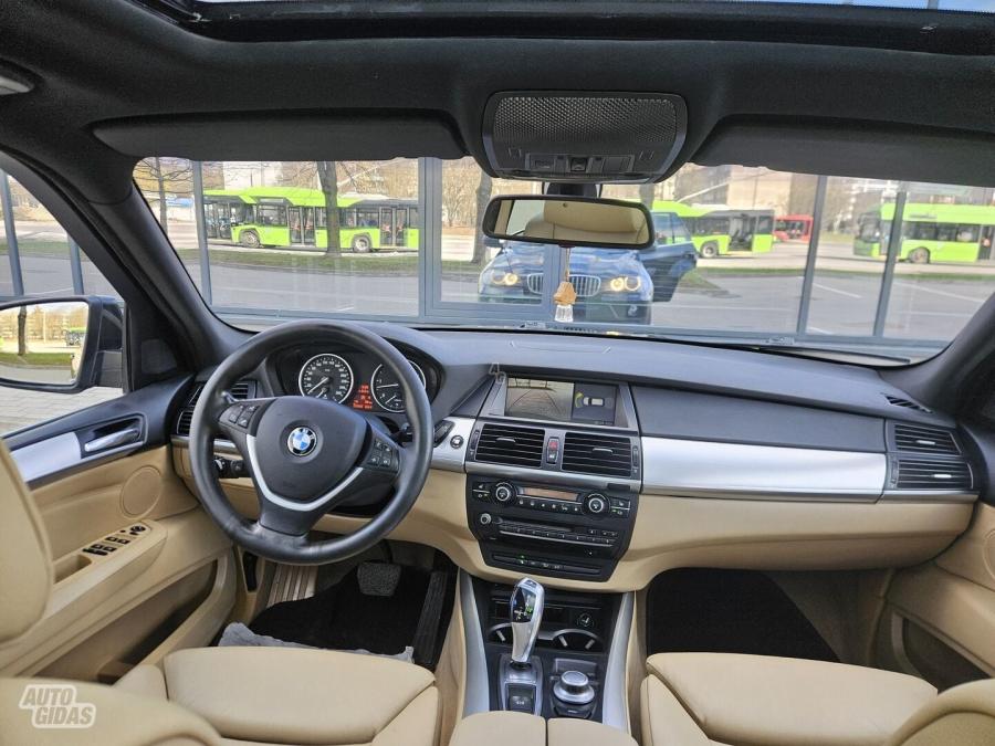 Black BMW X5 2008 in Kaunas, with an engine capacity of 3.00 L and mileage of 290 thousand km for 7900 €, photo 30 on AUTOMOTO.COM.LV
