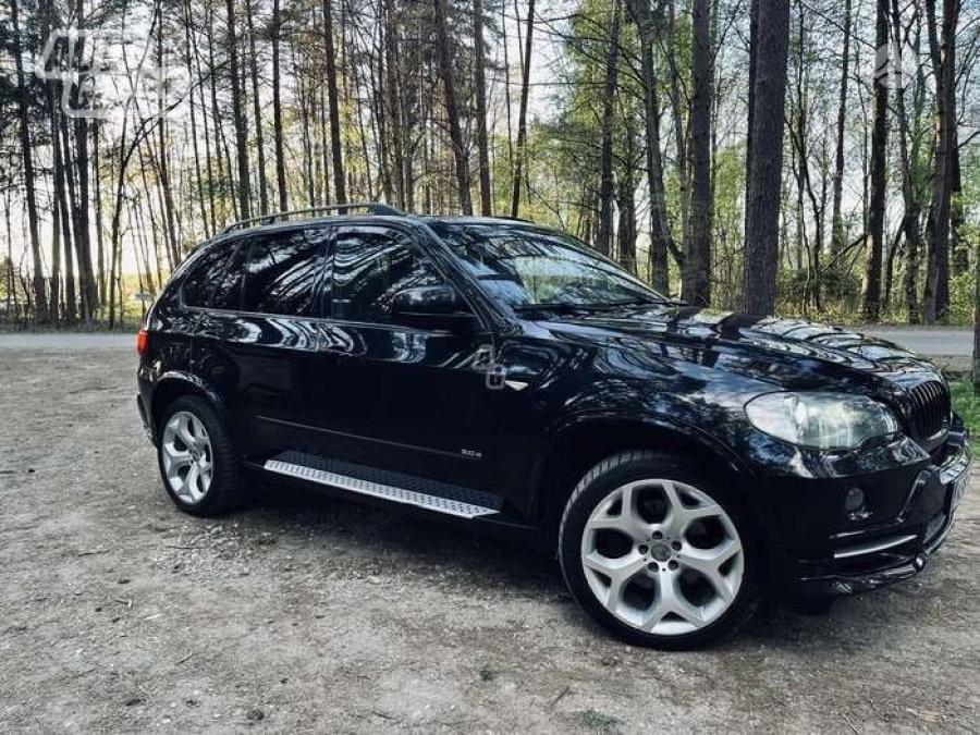 Black BMW X5 2008 in Jurbarkas, with an engine capacity of 3.00 L and mileage of 363 thousand km for 8200 €, photo 4 on AUTOMOTO.COM.LV