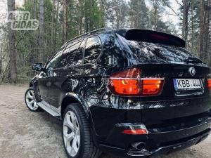 Black BMW X5 2008 in Jurbarkas, with an engine capacity of 3.00 L and mileage of 363 thousand km for 8200 €, photo 6 on AUTOMOTO.COM.LV