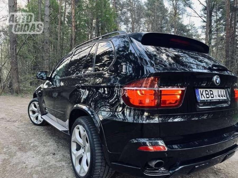 Black BMW X5 2008 in Jurbarkas, with an engine capacity of 3.00 L and mileage of 363 thousand km for 8200 €, photo 6 on AUTOMOTO.COM.LV