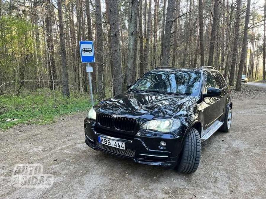 Black BMW X5 2008 in Jurbarkas, with an engine capacity of 3.00 L and mileage of 363 thousand km for 8200 €, photo 8 on AUTOMOTO.COM.LV