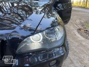 Black BMW X5 2008 in Jurbarkas, with an engine capacity of 3.00 L and mileage of 363 thousand km for 8200 €, photo 12 on AUTOMOTO.COM.LV