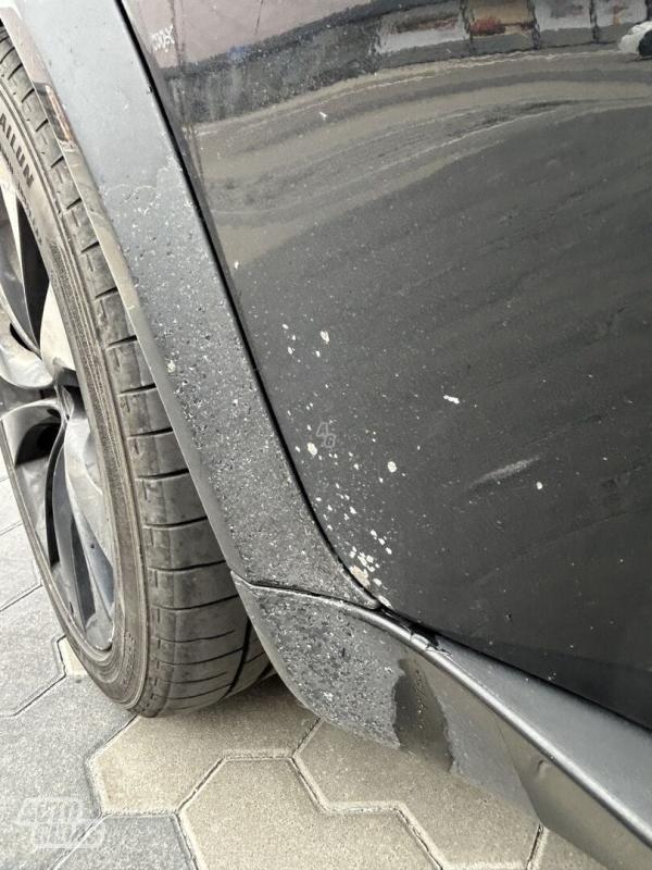 Melns BMW X5 2008 Panevēža, ar dzinēja tilpumu 3.00 L un nobraukumu 440 tūkst. km par 7700 €, foto 3 vietnē AUTOMOTO.COM.LV