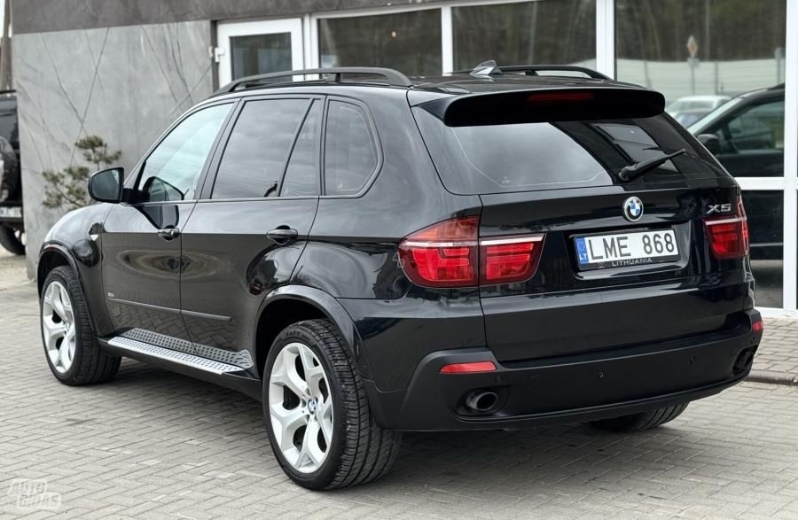 Melns BMW X5 2008 Radviliškis, ar dzinēja tilpumu 3.00 L un nobraukumu 384 tūkst. km par 9250 €, foto 13 vietnē AUTOMOTO.COM.LV
