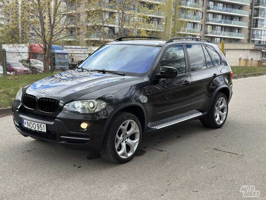 Black BMW X5 2008 in Vilnius, with an engine capacity of 3.00 L and mileage of 253 thousand km for 7299 €, photo 6 on AUTOMOTO.COM.LV