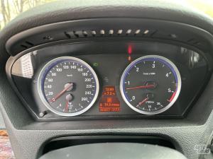 Black BMW X5 2008 in Vilnius, with an engine capacity of 3.00 L and mileage of 253 thousand km for 7299 €, photo 19 on AUTOMOTO.COM.LV
