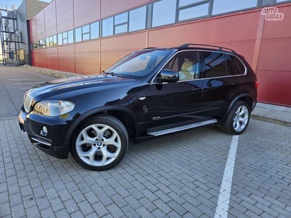 Black BMW X5 2008 in Kaunas, with an engine capacity of 3.00 L and mileage of 300 thousand km for 8250 €, photo 6 on AUTOMOTO.COM.LV