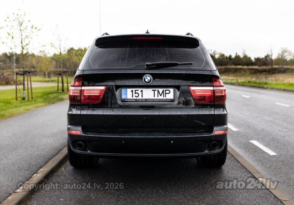 Melns BMW X5 2008 Tallina, ar dzinēja tilpumu 3.00 L un nobraukumu 415 tūkst. km par 7599 €, foto 5 vietnē AUTOMOTO.COM.LV