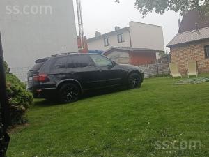 Черный БМВ Х5 2008 в Рига, объемом двигателя 3.00 л и пробегом 380 тыс. км за 6900 €, фото 4 на AUTOMOTO.COM.LV