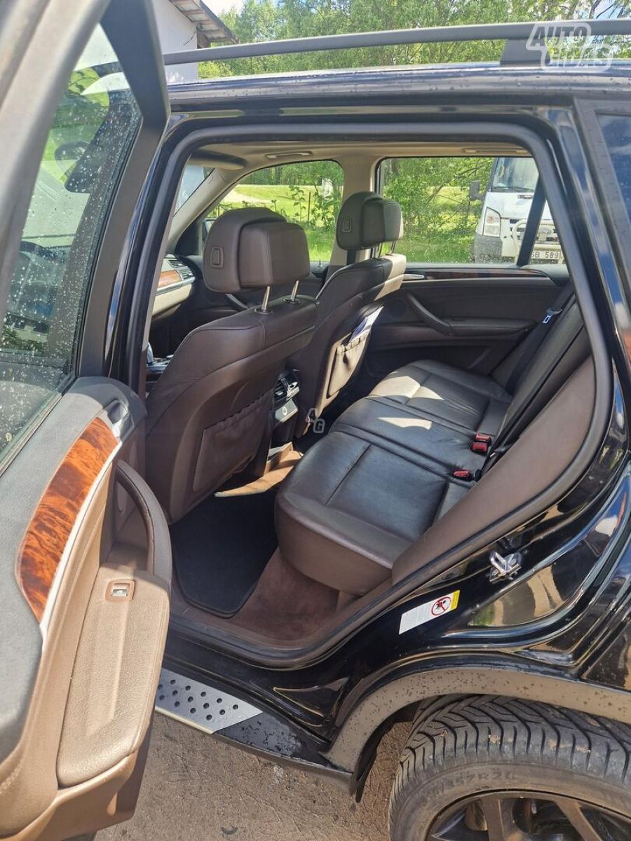 Melns BMW X5 2008 Pabradė, ar dzinēja tilpumu 3.00 L un nobraukumu 210 tūkst. km par 5800 €, foto 9 vietnē AUTOMOTO.COM.LV