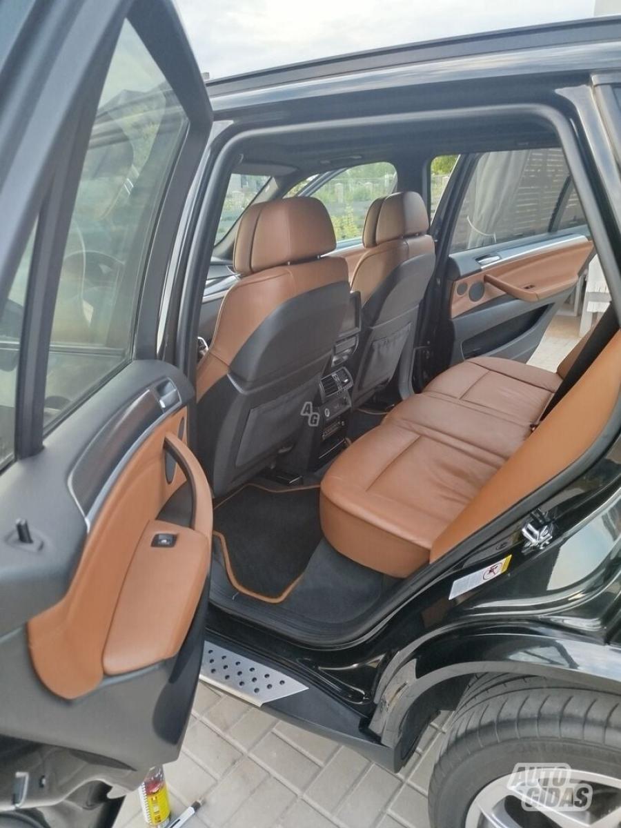 Melns BMW X5 2008 Raseiniai, ar dzinēja tilpumu 3.00 L un nobraukumu 331 tūkst. km par 9000 €, foto 13 vietnē AUTOMOTO.COM.LV