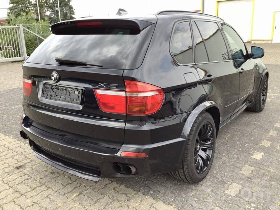 Melns BMW X5 2008 Rīga, ar dzinēja tilpumu 3.00 L un nobraukumu 292 tūkst. km par 7950 €, foto 5 vietnē AUTOMOTO.COM.LV