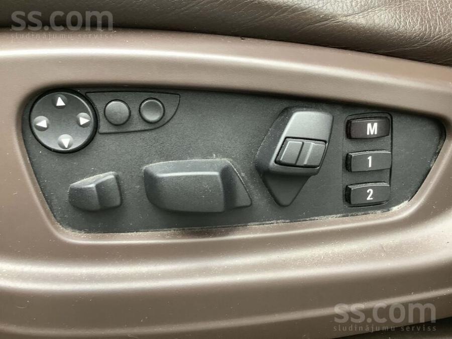 Melns BMW X5 2008 Rīga, ar dzinēja tilpumu 3.00 L un nobraukumu 292 tūkst. km par 7950 €, foto 9 vietnē AUTOMOTO.COM.LV