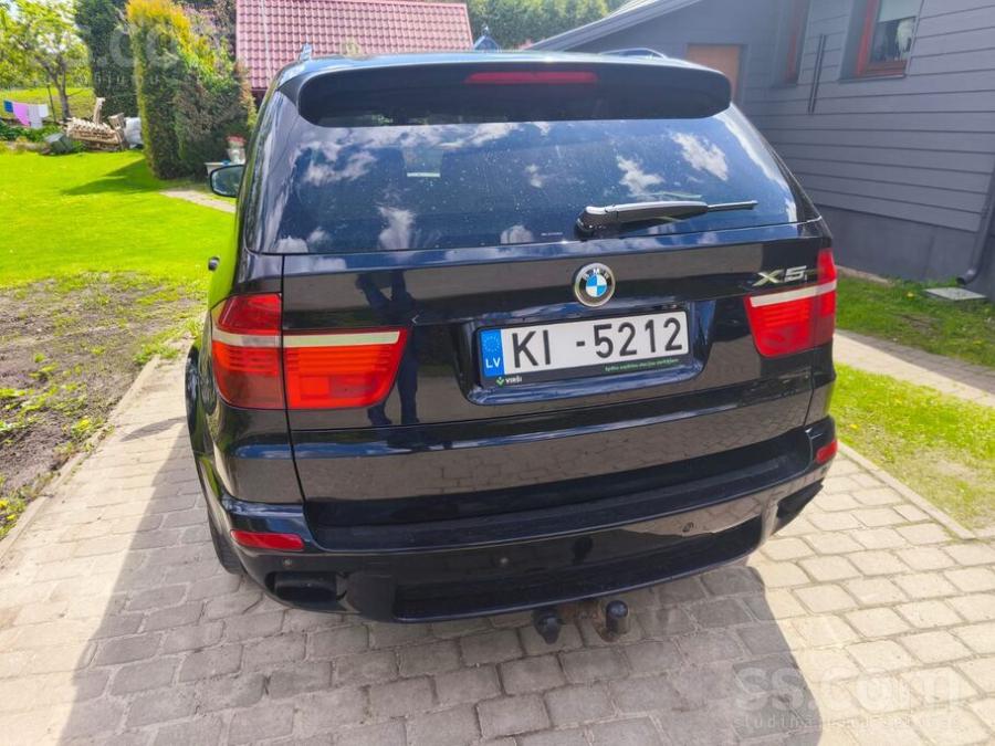 Melns BMW X5 2008 Rīga, ar dzinēja tilpumu 3.00 L un nobraukumu 375 tūkst. km par 8400 €, foto 4 vietnē AUTOMOTO.COM.LV