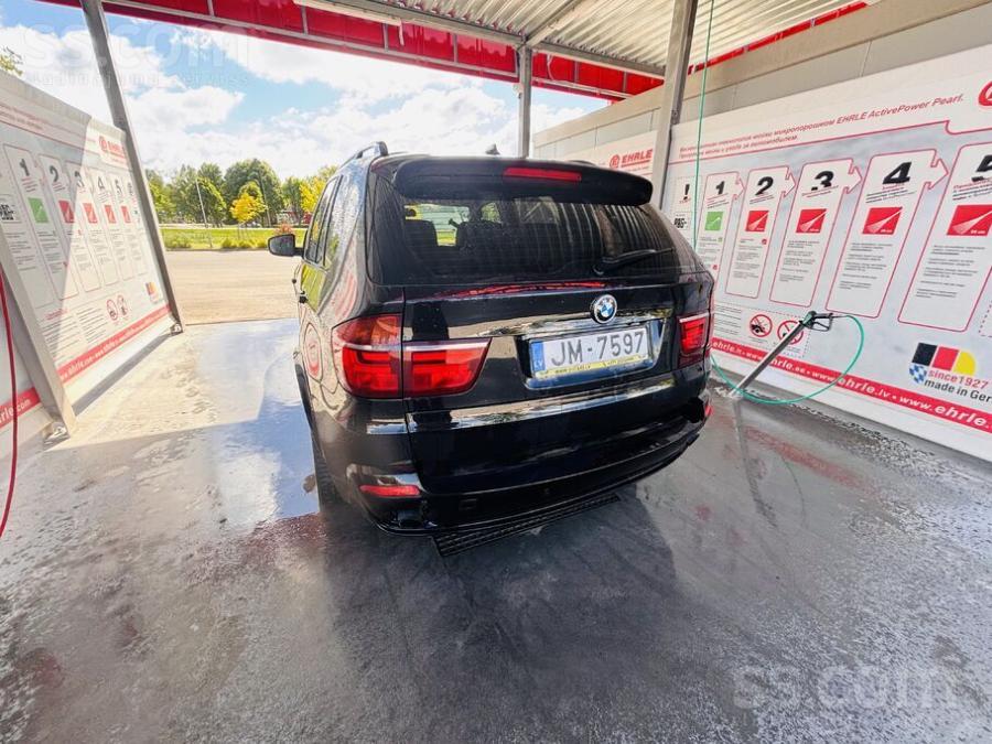 Melns BMW X5 2008 Jelgava, ar dzinēja tilpumu 3.00 L un nobraukumu 448 tūkst. km par 6500 €, foto 3 vietnē AUTOMOTO.COM.LV