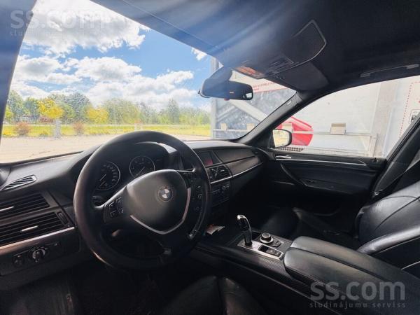 Black BMW X5 2008 in Jelgava, with an engine capacity of 3.00 L and mileage of 448 thousand km for 6500 €, photo 6 on AUTOMOTO.COM.LV
