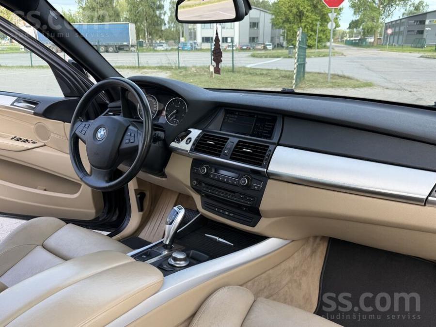 Melns BMW X5 2008 Rīga, ar dzinēja tilpumu 3.00 L un nobraukumu 0 tūkst. km par 10900 €, foto 15 vietnē AUTOMOTO.COM.LV