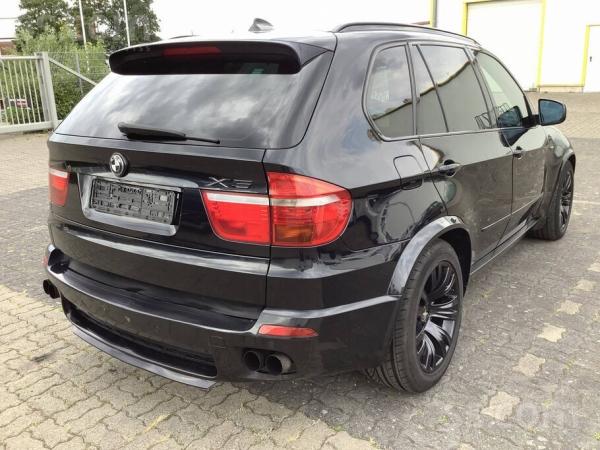 Melns BMW X5 2008 Rīga, ar dzinēja tilpumu 3.00 L un nobraukumu 292 tūkst. km par 8500 €, foto 4 vietnē AUTOMOTO.COM.LV