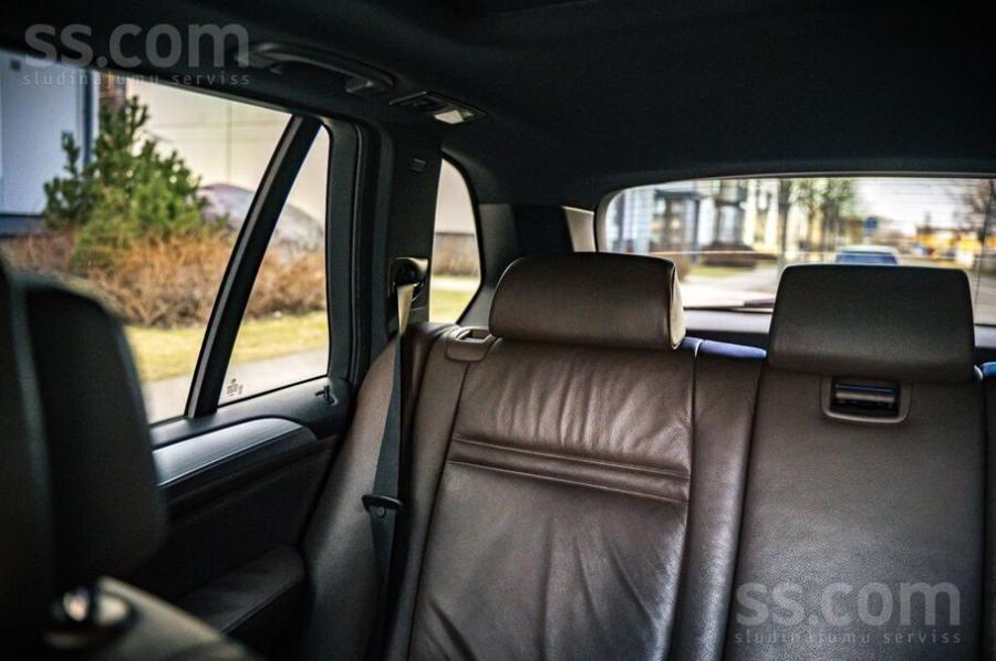 Black BMW X5 2008 in Riga, with an engine capacity of 3.00 L and mileage of 0 thousand km for 6990 €, photo 14 on AUTOMOTO.COM.LV
