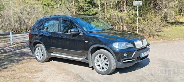 Black BMW X5 2008 in Rezekne, with an engine capacity of 3.00 L and mileage of 245 thousand km for 8900 €, photo 2 on AUTOMOTO.COM.LV