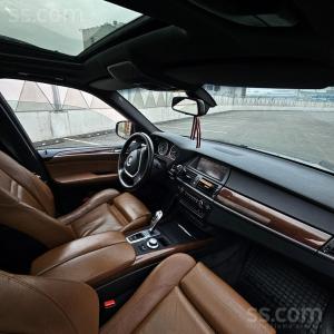 Черный БМВ Х5 2008 в Рига, объемом двигателя 3.00 л и пробегом 327 тыс. км за 7900 €, фото 11 на AUTOMOTO.COM.LV