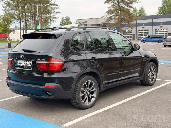 Melns BMW X5 2008 Rīga, ar dzinēja tilpumu 3.00 L un nobraukumu 338 tūkst. km par 7400 €, foto 6 vietnē AUTOMOTO.COM.LV