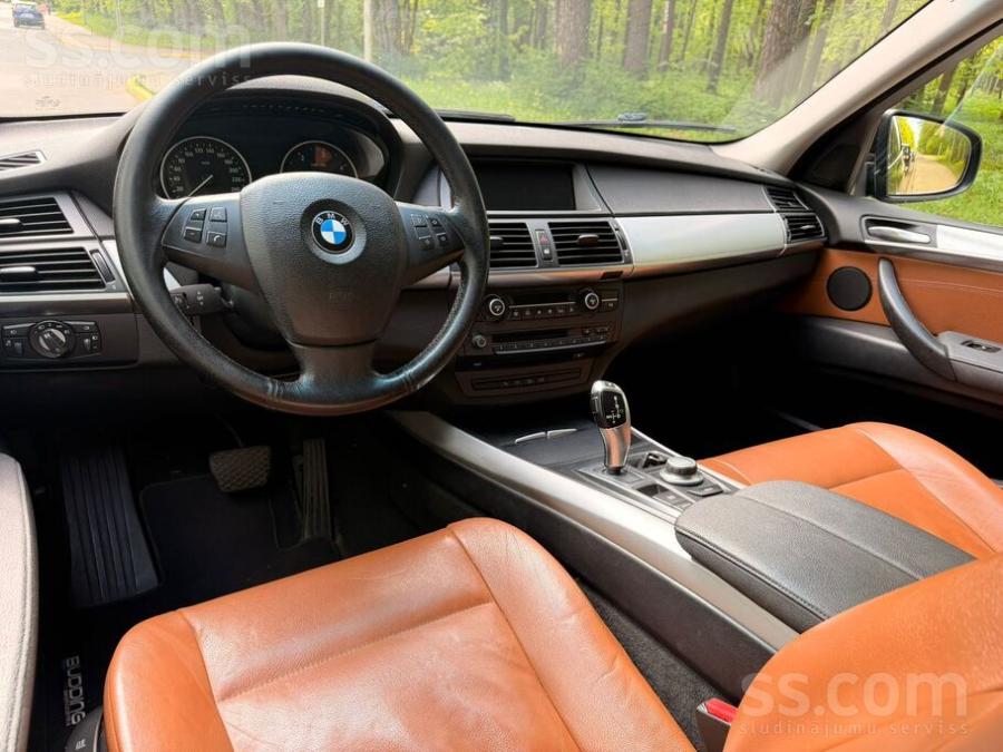 Черный БМВ Х5 2008 в Рига, объемом двигателя 3.00 л и пробегом 338 тыс. км за 7400 €, фото 11 на AUTOMOTO.COM.LV