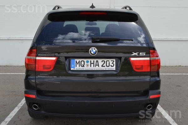 Melns BMW X5 2008 Rīga, ar dzinēja tilpumu 3.00 L un nobraukumu 330 tūkst. km par 8950 €, foto 5 vietnē AUTOMOTO.COM.LV