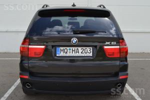 Melns BMW X5 2008 Rīga, ar dzinēja tilpumu 3.00 L un nobraukumu 330 tūkst. km par 8950 €, foto 6 vietnē AUTOMOTO.COM.LV
