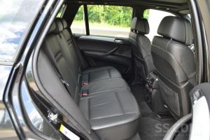 Melns BMW X5 2008 Rīga, ar dzinēja tilpumu 3.00 L un nobraukumu 330 tūkst. km par 8950 €, foto 13 vietnē AUTOMOTO.COM.LV