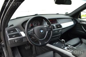 Melns BMW X5 2008 Rīga, ar dzinēja tilpumu 3.00 L un nobraukumu 330 tūkst. km par 8950 €, foto 14 vietnē AUTOMOTO.COM.LV
