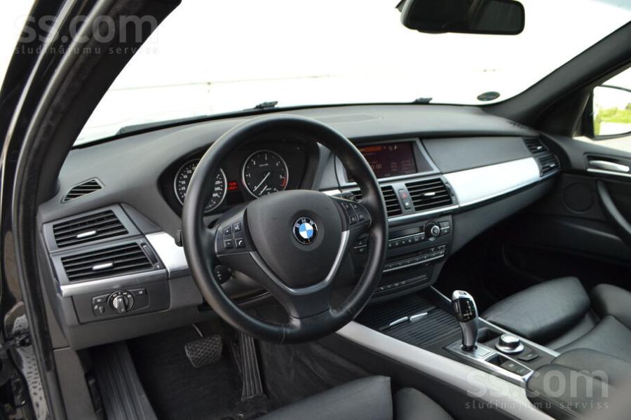 Melns BMW X5 2008 Rīga, ar dzinēja tilpumu 3.00 L un nobraukumu 330 tūkst. km par 8950 €, foto 14 vietnē AUTOMOTO.COM.LV