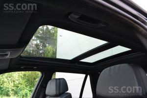 Melns BMW X5 2008 Rīga, ar dzinēja tilpumu 3.00 L un nobraukumu 330 tūkst. km par 8950 €, foto 17 vietnē AUTOMOTO.COM.LV