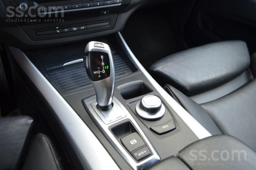 Melns BMW X5 2008 Rīga, ar dzinēja tilpumu 3.00 L un nobraukumu 330 tūkst. km par 8950 €, foto 24 vietnē AUTOMOTO.COM.LV