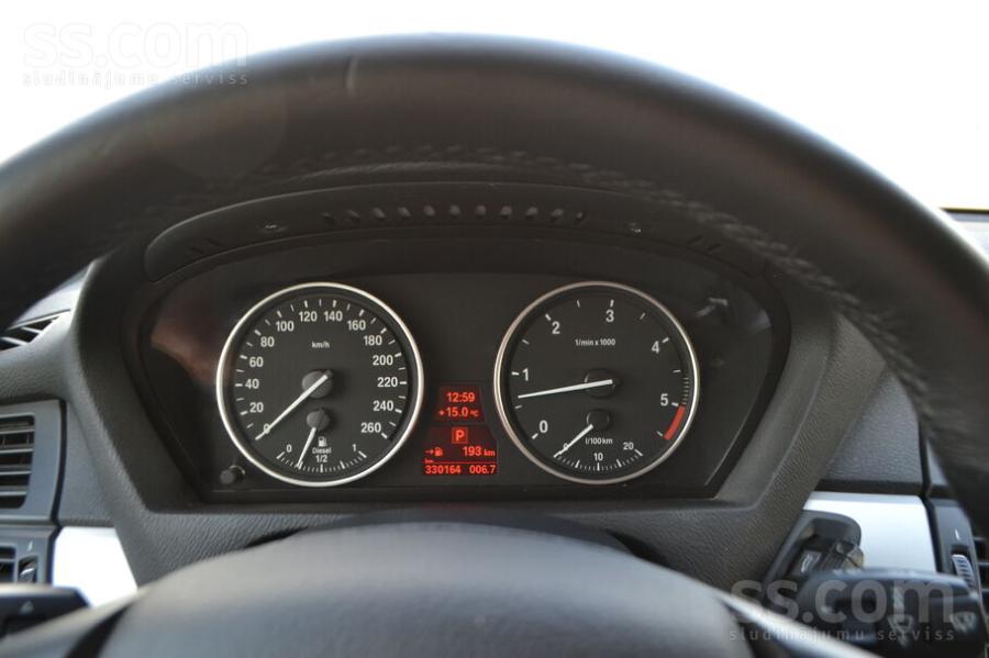 Melns BMW X5 2008 Rīga, ar dzinēja tilpumu 3.00 L un nobraukumu 330 tūkst. km par 8950 €, foto 29 vietnē AUTOMOTO.COM.LV