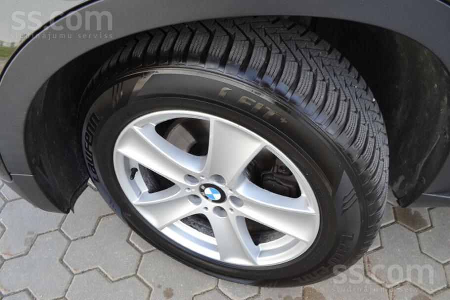 Melns BMW X5 2008 Rīga, ar dzinēja tilpumu 3.00 L un nobraukumu 330 tūkst. km par 8950 €, foto 36 vietnē AUTOMOTO.COM.LV