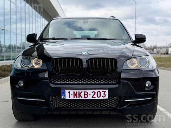 Melns BMW X5 2008 Rēzekne, ar dzinēja tilpumu 3.00 L un nobraukumu 323 tūkst. km par 10490 €, foto 1 vietnē AUTOMOTO.COM.LV
