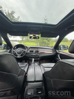 Black BMW X5 2008 in Rezekne, with an engine capacity of 3.00 L and mileage of 267 thousand km for 9700 €, photo 2 on AUTOMOTO.COM.LV