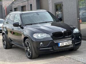 Melns BMW X5 2008 Rīga, ar dzinēja tilpumu 3.00 L un nobraukumu 321 tūkst. km par 11000 €, foto  vietnē AUTOMOTO.COM.LV