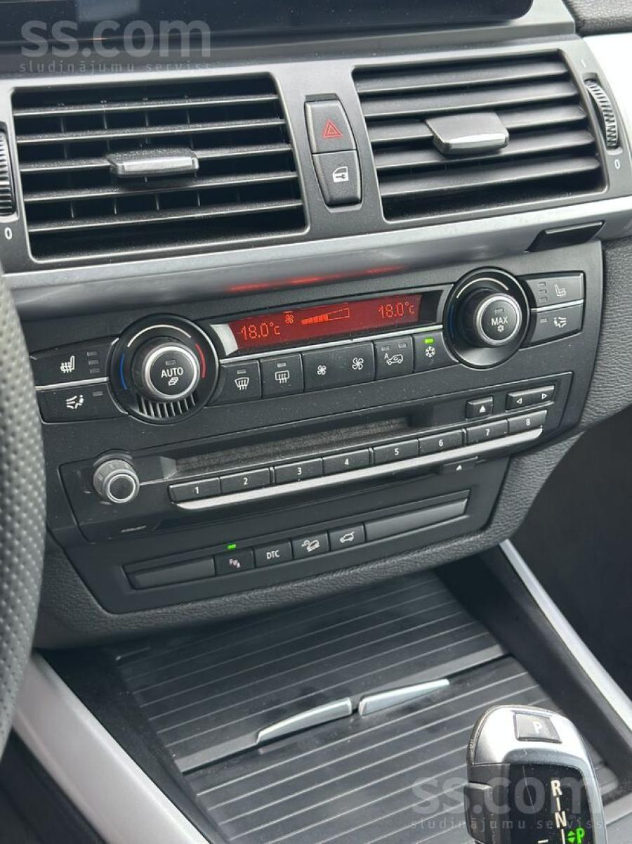 Melns BMW X5 2008 Rīga, ar dzinēja tilpumu 3.00 L un nobraukumu 321 tūkst. km par 11000 €, foto 26 vietnē AUTOMOTO.COM.LV